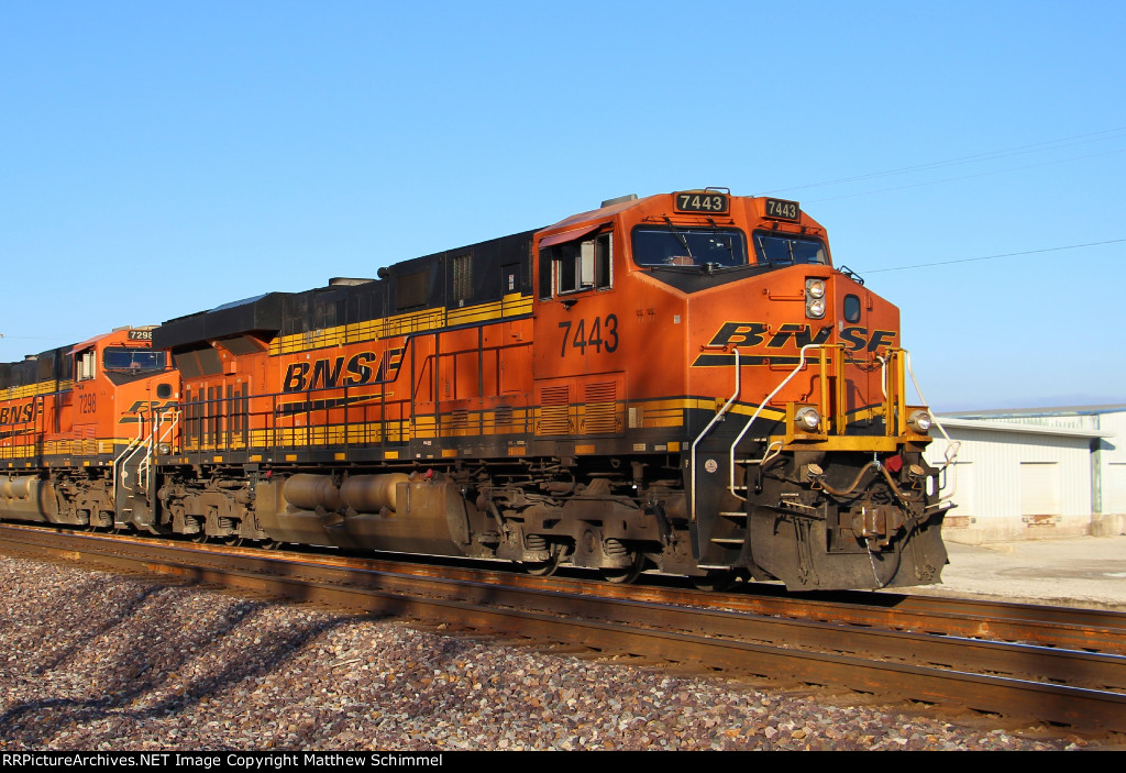 BNSF 7443